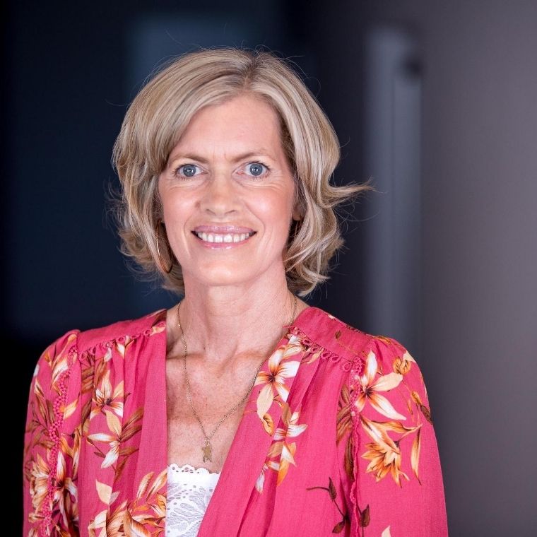 Jenny Ellis, Author at A Case of The Livingness